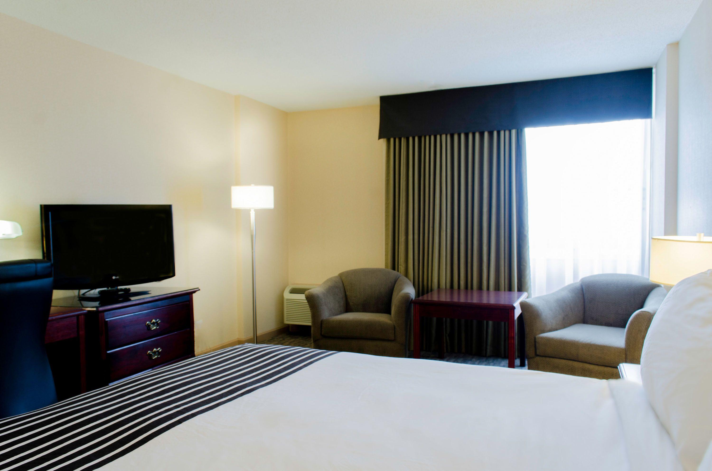 SANDMAN HOTEL LETHBRIDGE | ⋆⋆⋆ | CANADA | SEASON DEALS FROM $77